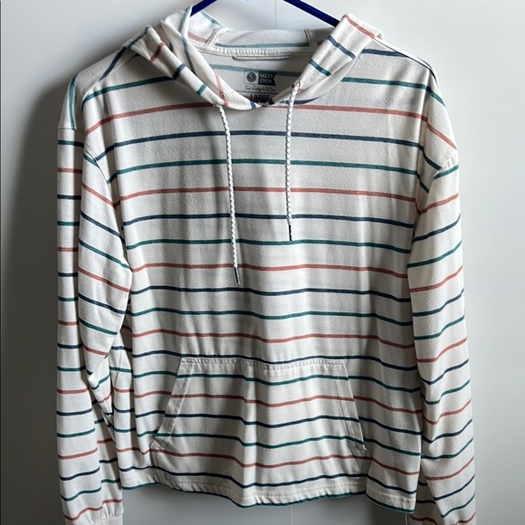 Salty Crew | Tops | Salty Crew Womens Lightweight Hooded Top | Poshmark
